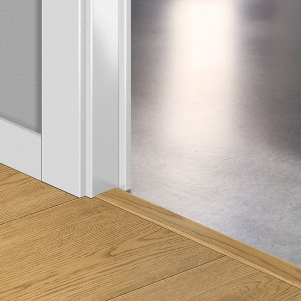 Brushed Oak Warm Natural Incizo Door Bar | Quick-Step | Online Carpets
