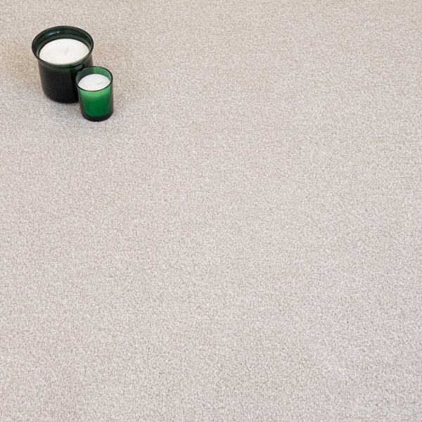 Ivory Lakeland Luxury Saxony Carpet | Saxony Carpet | Online Carpets