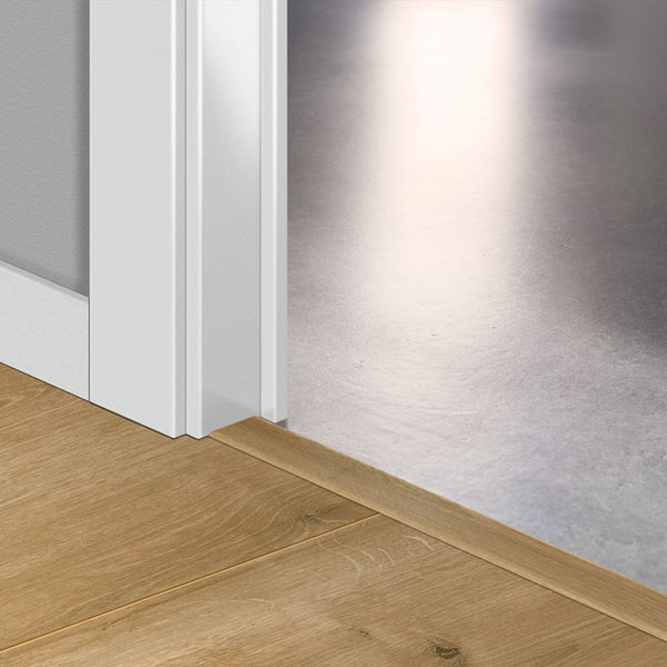 Midnight Oak Natural Incizo Door Bar | Quick-Step | Online Carpets
