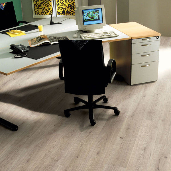 Buy Wood Effect Laminate Flooring Online | Online Carpets